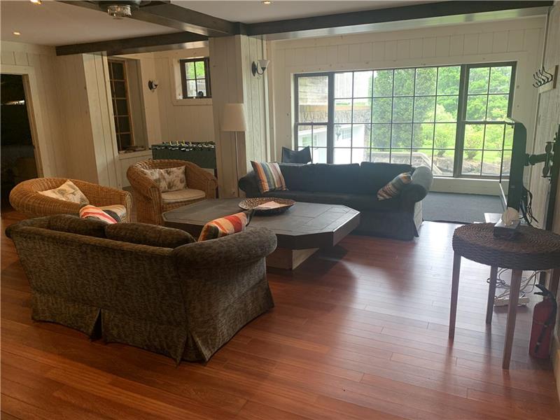 Beautiful Knowlton Landing Cottage - Mansonville-Potton Cottage Rental ...