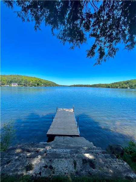 Breathtaking Lake View With Spa - - Chertsey Cottage Rental | DI-28892 ...