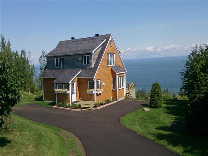 CAP SUR MER:DIRECTEMENT SUR LE - Chalet à louer Cap-à-l'Aigle | DI ...