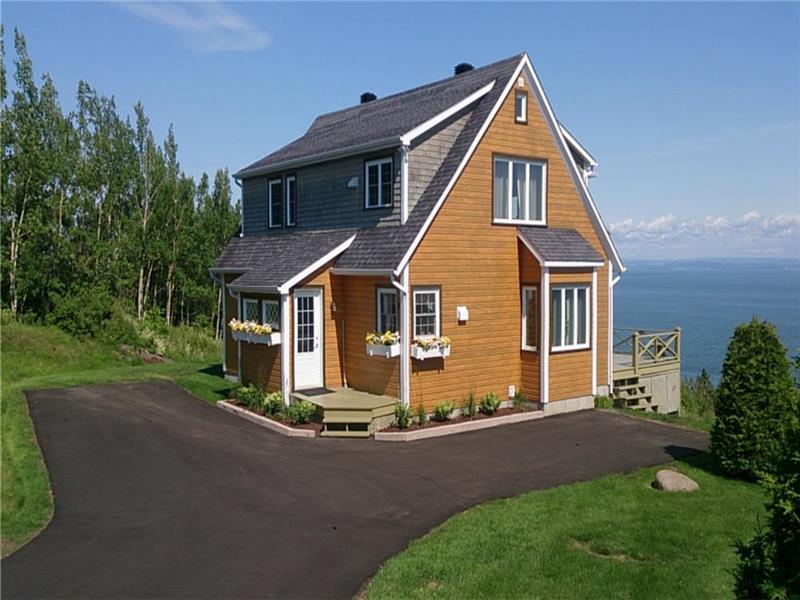 CAP SUR MER:DIRECTEMENT SUR LE - Chalet à louer Cap-à-l'Aigle | DI ...