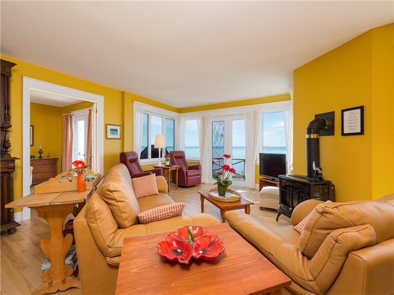 CAP SUR MER:DIRECTEMENT SUR LE - Chalet à louer Cap-à-l'Aigle | DI ...