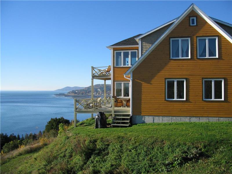 CAP SUR MER:DIRECTEMENT SUR LE - Chalet à louer Cap-à-l'Aigle | DI ...