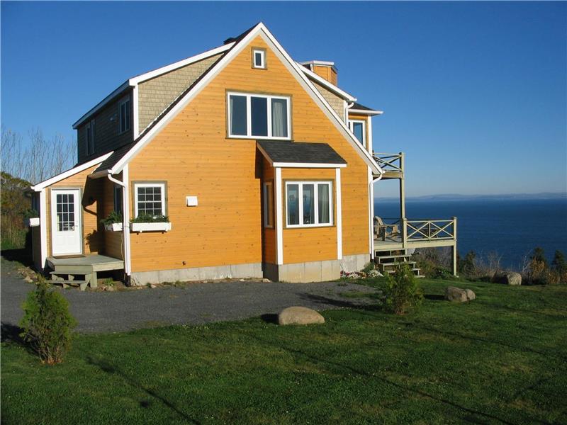 CAP SUR MER:DIRECTEMENT SUR LE - Chalet à louer Cap-à-l'Aigle | DI ...