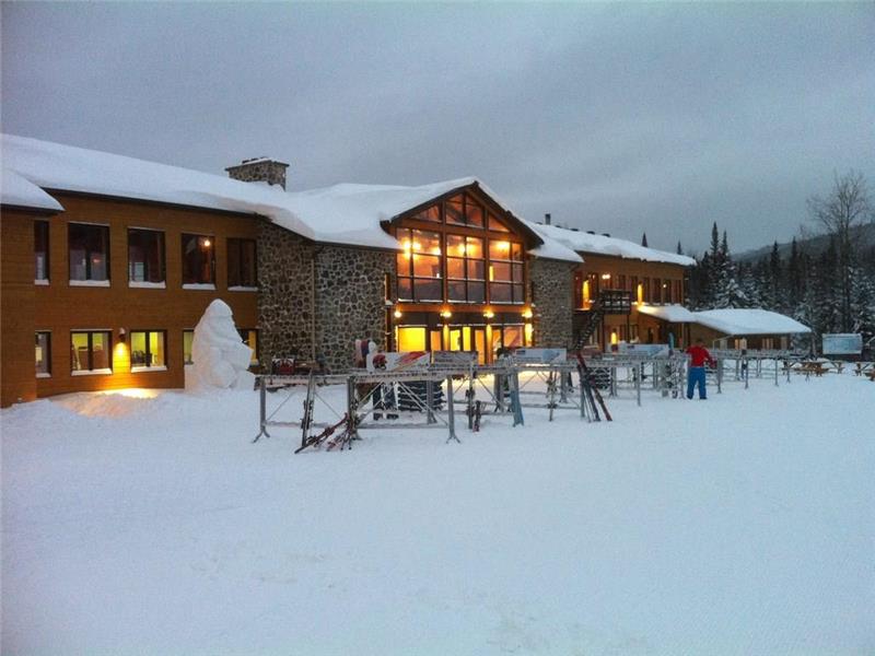 CAP SUR MER:DIRECTEMENT SUR LE - Chalet à louer Cap-à-l'Aigle | DI ...