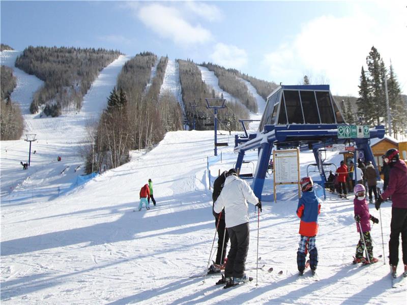 CAP SUR MER:DIRECTEMENT SUR LE - Chalet à louer Cap-à-l'Aigle | DI ...