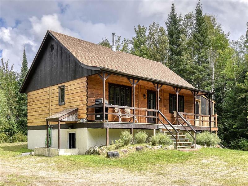 Chalet Shtom - Waterfront Serenity - Entrelacs Cottage Rental | PL ...