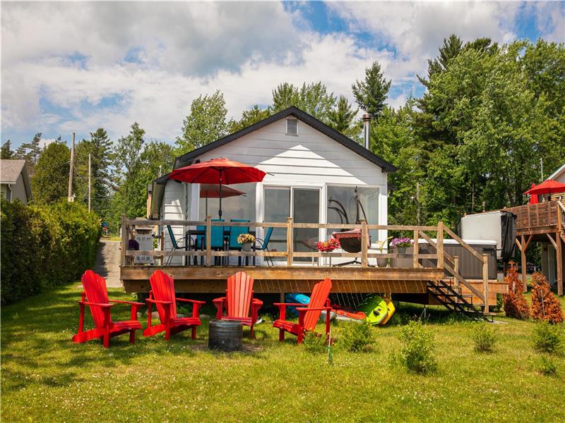 The Cozy O-Lac Magog - Deauville Cottage Rental | DI-36248 ...