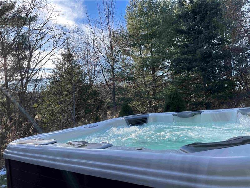 Le Cardinal: Chalet, Spa et Nature - Chalet à louer Frelighsburg | DI ...