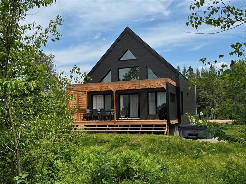 Dahlia #1 | Spa & Pets - Shannon Cottage Rental | DI-38020 ...
