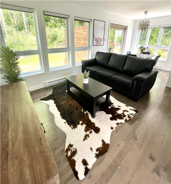 Jolie petite maison au pied de la - Chalet à louer Ville-Marie | OR ...