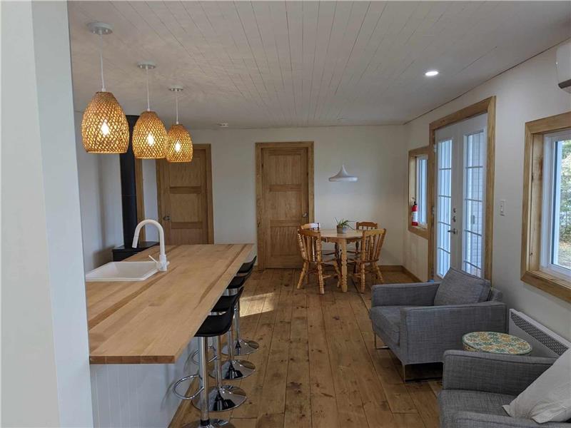 Chic Refuge du Lac Docteur - Chalet à louer St-Honoré | PL-39739 ...