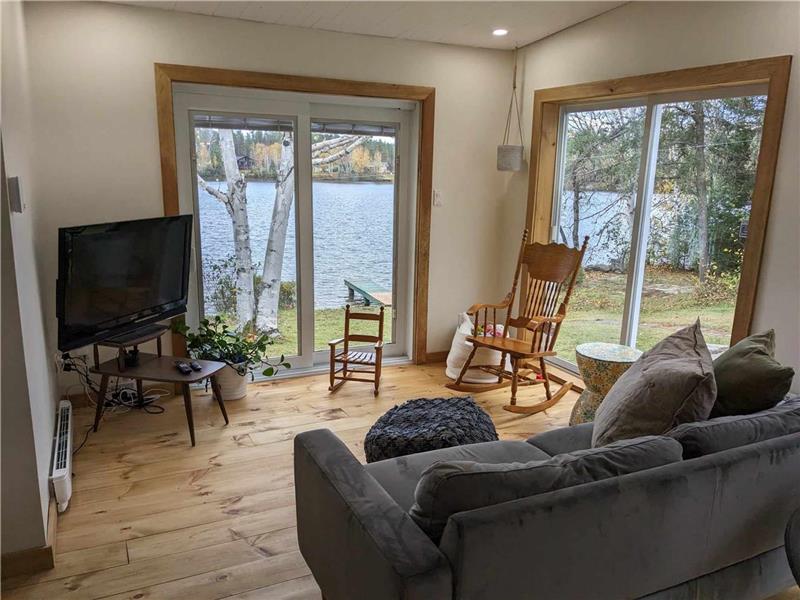 Chic Refuge du Lac Docteur - Chalet à louer St-Honoré | PL-39739 ...