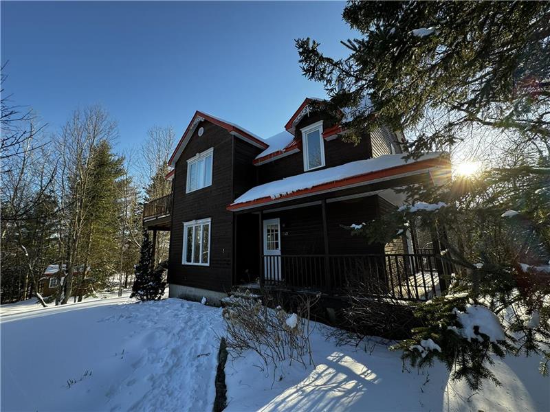 Chalet for rent in Estrie, 15 - Eastman Cottage Rental | OR-41539 ...
