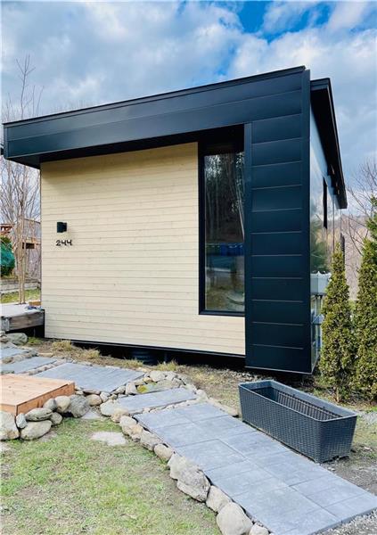 SUTTON petit CHALET SPA privée - 1 - Chalet à louer Sutton | PL-41622 ...