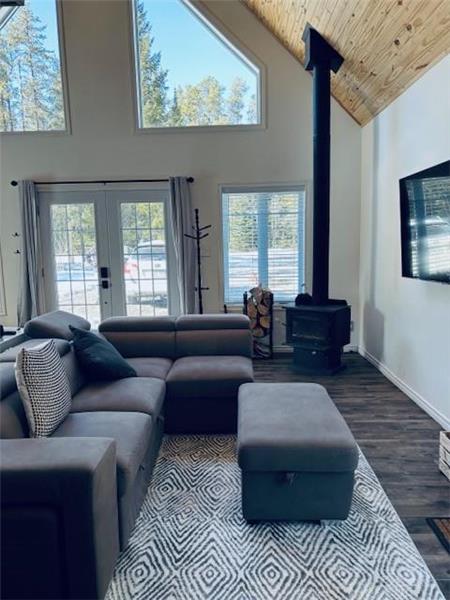 Chalet entre Pins et Loup: - Chalet à louer St-Alexis-des-Monts | PL-42037 | ChaletsAuQuebec