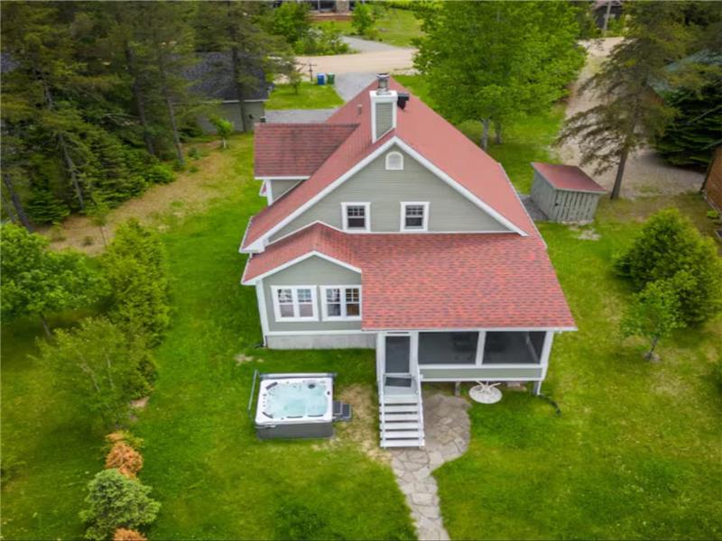 Chalet Détente : SPA, Foyer et Bord - Chalet à louer St-Côme | PL-42344 ...