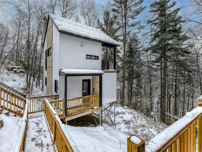 NatureX | Spa | Rivière | - Ste-Beatrix Cottage Rental | DI-43737 ...
