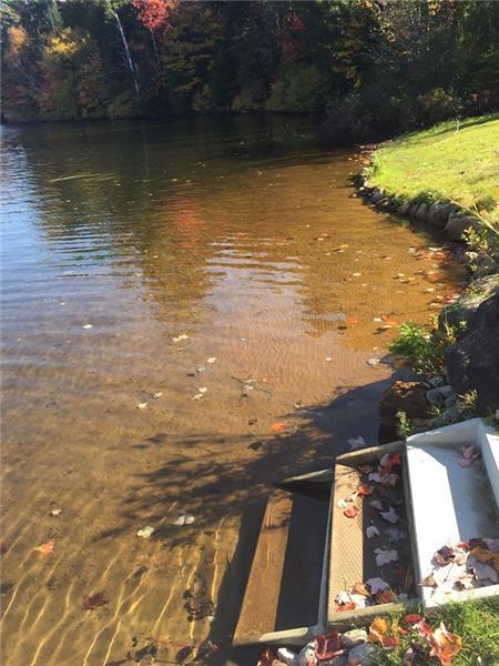 MARIOUT-ON-THE-LAKE - Ste-Marguerite-du-Lac-Masson Cottage Rental | OR ...